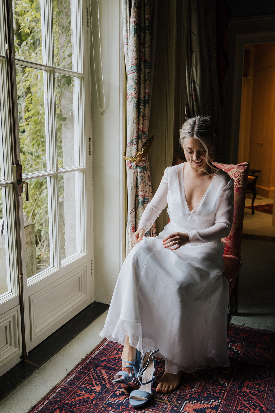 Sinead and Finn: A Relaxing Garden Party - Olga Hogan Photography